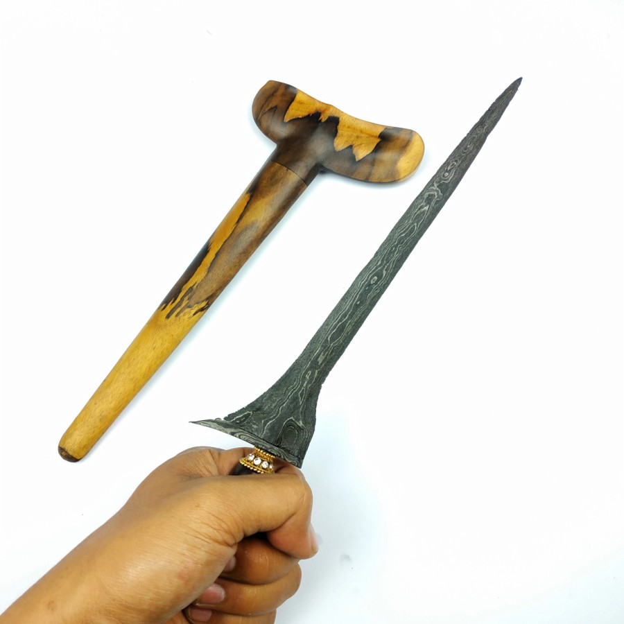 Patrem Tilam Sari HB II - Pusaka Keris