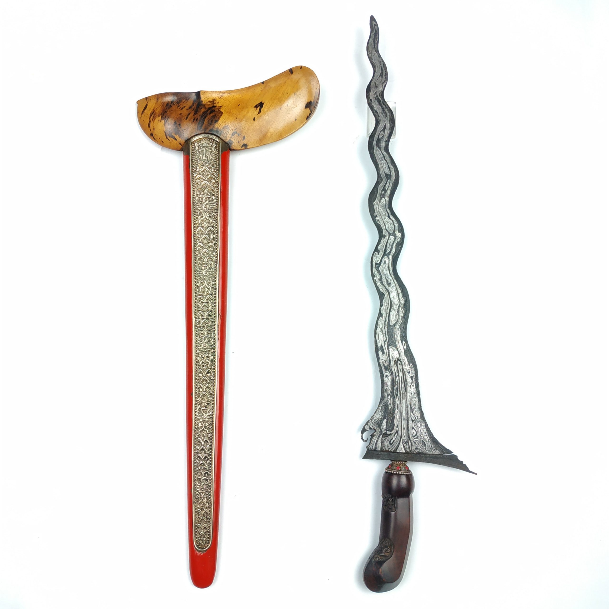 Mazhab Keris Keras – Bifurkasi dan Simulakrum - Pusaka Keris