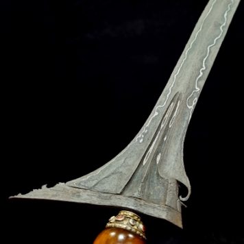 Keris sebagai Simbol Penanda: Makna dan Signifikansinya - Pusaka Keris